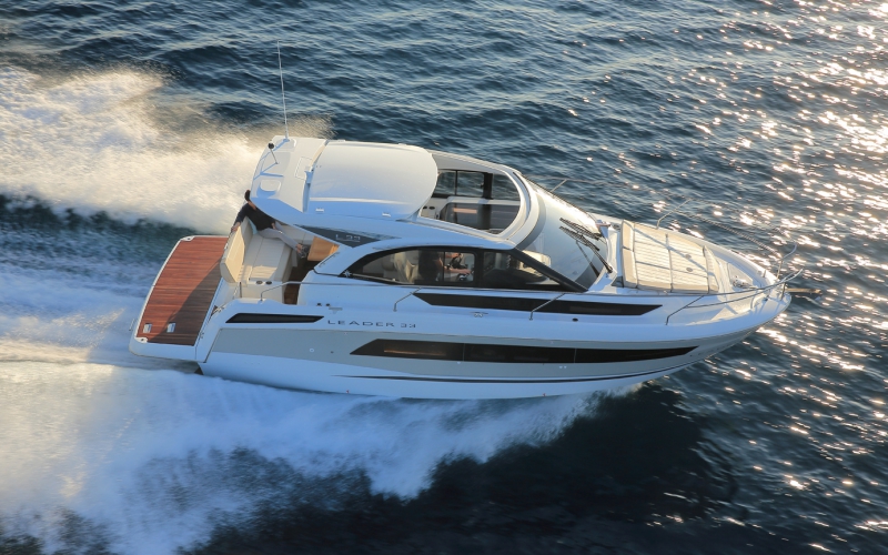 Jeanneau Leader 33 Boote. Beim Hauptimporteur kaufen